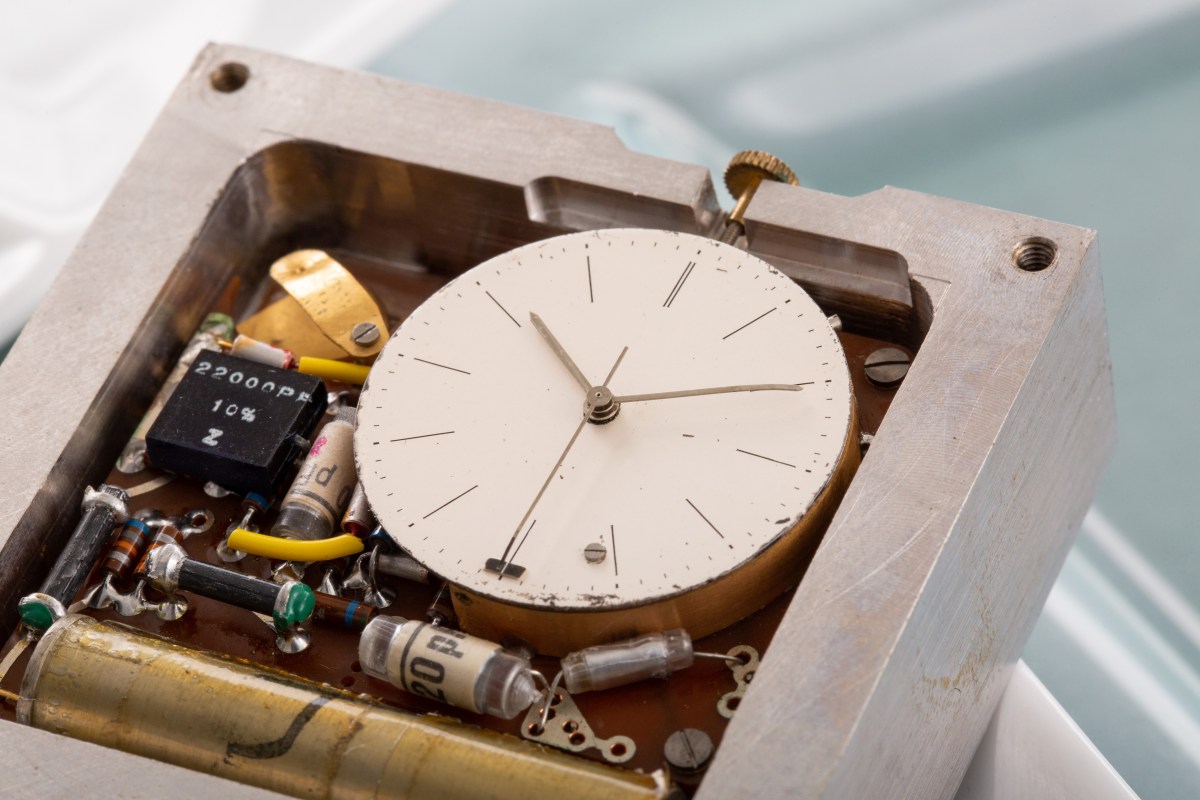 Electric Watch Prototypes – History of the Swiss electric and ...